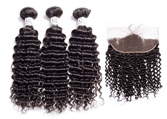 I pacchi profondi dei capelli ricci di Remy di colore naturale con il frontale del pizzo possono essere fatti un restyling