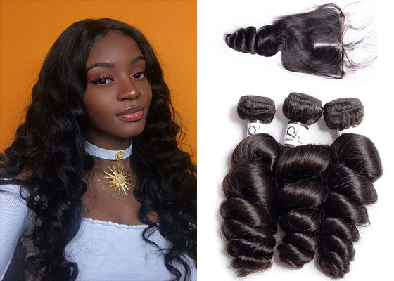 I capelli peruviani vergini impacchettano con chiusura, tessuto sciolto a 12 pollici naturale di Wave
