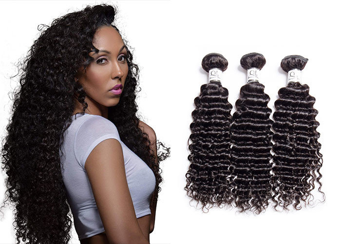 Pacchi profondi non trattati dei capelli ricci di 100% 3 per resistente di acqua nero delle signore
