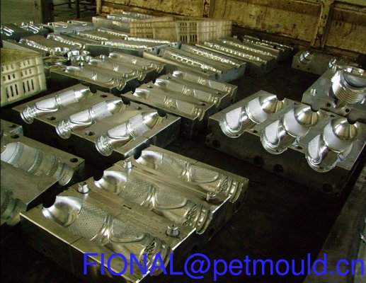 3 cavity pet  bottle mould supplier