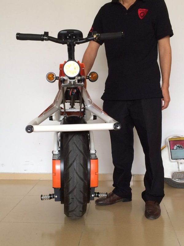 2016 new products sports electric balance one wheel car electric scooters