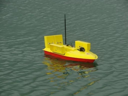 Sea Fishing Rod Good Partner HYZ-100G GPS Tracking RC Bait Boat supplier