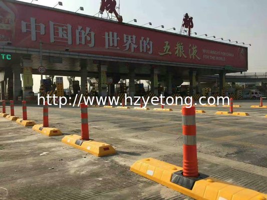 TPU spring post  road division sign road lane delineator