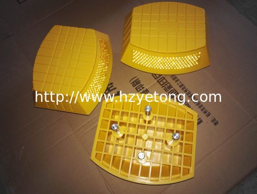 179beads plastic road stud export cat eye road stud manufacture offer road marker develop
