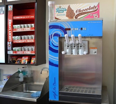 [Purchased by 7-11]Table top soft ice cream machine/Frozen Yogurt Machine/Helado