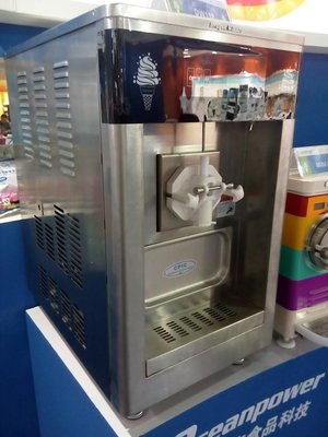 Table Top Soft Ice Cream Machine Frozen Yogurt Machine.Touch pad.Remote control.
