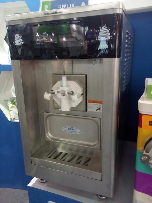 Table Top Soft Ice Cream Machine Frozen Yogurt Machine.Touch pad.Remote control.