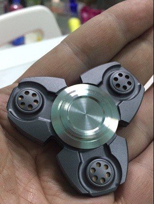 Fidget spinner 2017 Magic Decompression Three Sides Plastic Fidget Spinner for Kids
