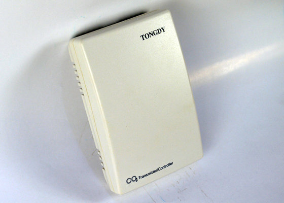 Transmisor del CO2 de la alta exactitud/metro del CO2 de Digitaces con 3 - coloree el LCD retroiluminado