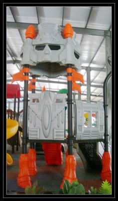 Small Size Outdoor and Indoor Plastic Playground for Kids with TUV. CE Certificate Approved