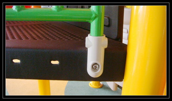China Plastic Childen Outdoor or Indoor Playground Equipment with Slide and Climbing TUV CE
