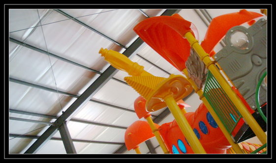 China Plastic Childen Outdoor or Indoor Playground Equipment with Slide and Climbing TUV CE