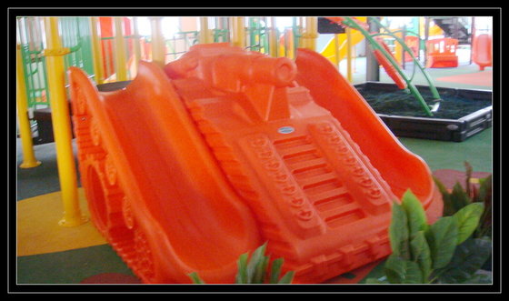 China Plastic Childen Outdoor or Indoor Playground Equipment with Slide and Climbing TUV CE