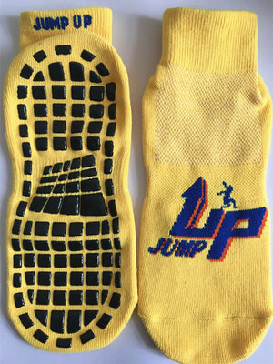 China Wholesale Trampoline Type Socks/ Polyester Kids Sports Trampoline Socks/ Non Slip Yoga Socks Kids Trampoline Socks