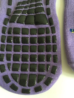Kids Non Slip/Non Skid Socks with the Best Grip Technology /Trampoline Jump Socks Unisex Gripper Socks