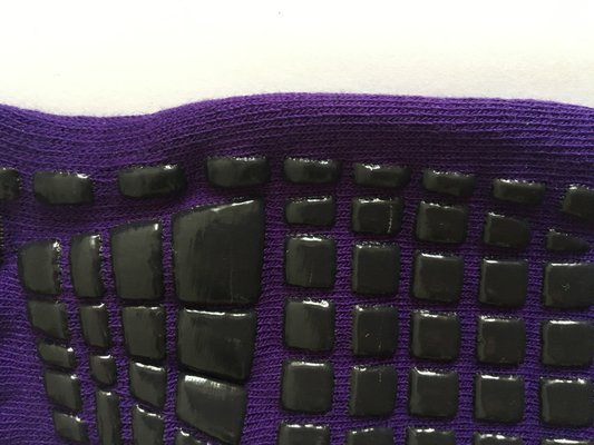 China Anti-Bacterial and Breathable Trampoline Socks Indoor Trampoline Cotton Anti-skid Socks for Trampoline Sports