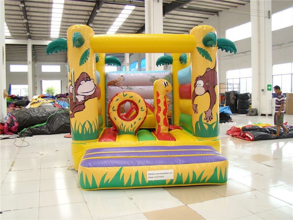 Popular Cartoon Giraffe Inflatable Bouncer Castle for Kids  Indoor Inflatable Bouncy Castle