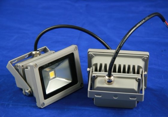 10w rechargeable led flood lighting with 50 to 60Hz Frequency and 50,000 Hours Lifespan