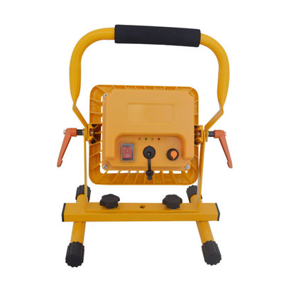 IP65 12V Battery Powered Led Flood Light 30 Watt Rechargeable For Outdoor