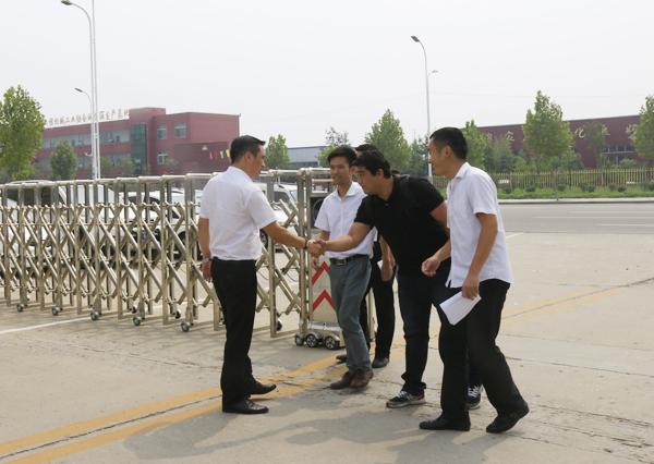 Warmly Welcome Customers from Uzbekistan to Visit China Coal Group for Investigating and Purchasing