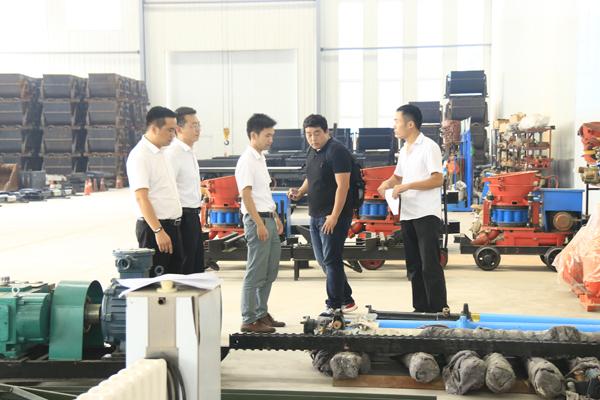 Warmly Welcome Customers from Uzbekistan to Visit China Coal Group for Investigating and Purchasing