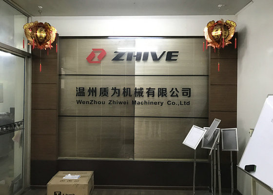 Hydraulic Pressure Sensitive Paper Sheeter Machine For Cutting Paper