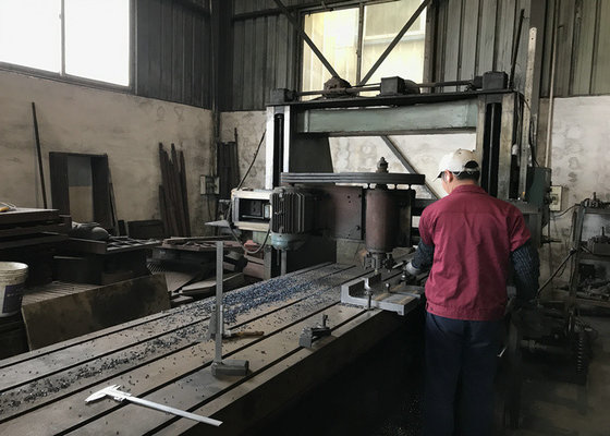 IndustrialPaper Sheeting Machine For Cutting Wrapping Paper Roll Cutter