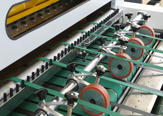 Fast Speed Paper Reel To Sheet Cutting Machine One Years Warranty