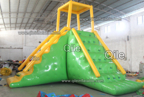 China Giant Inflatable Water Sport PVC Tarpaulin Fabric For Seaside or Lake supplier