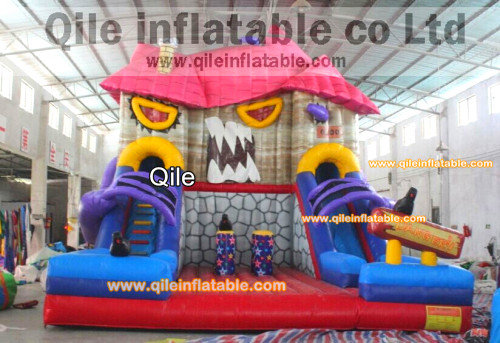 large inflatable Terrorist house slide inflatable Disneyland castle inflatable slide for Halloween supplier