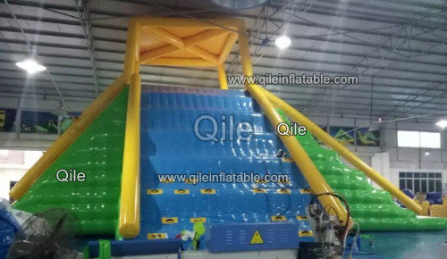 Commercial Grade Water Sports Inflatables Jumping Tower For Lake Or Big Pool supplier