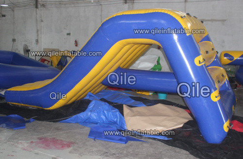 Professional Inflatable Water Slide Made of 0.9mm PVC Tarpaulin supplier