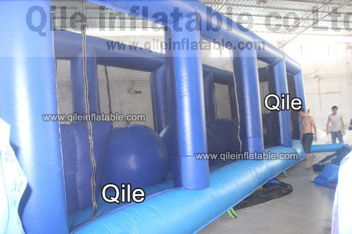 EN71 Awasome Sports Games Inflatable Corn Laser Maze With Digital Painting Farm supplier