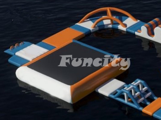 Theme Water Inflatable Amusement Parks Aqua Park Slides 7 - 10 Years Lifespan