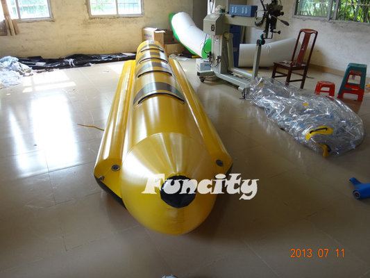 Amusement 0.9 PVC Tarpaulin Black And Yellow Inflatable Banana Boat Fly Fish