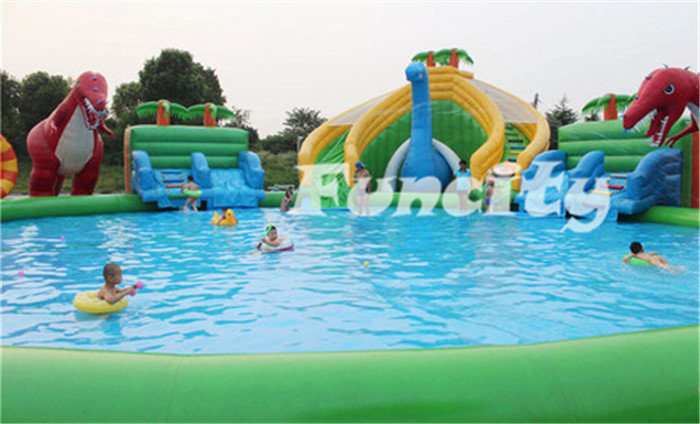 0.9MM Thickness Inflatable Amusement Park PVC Tarpaulin Giant for Sports Games