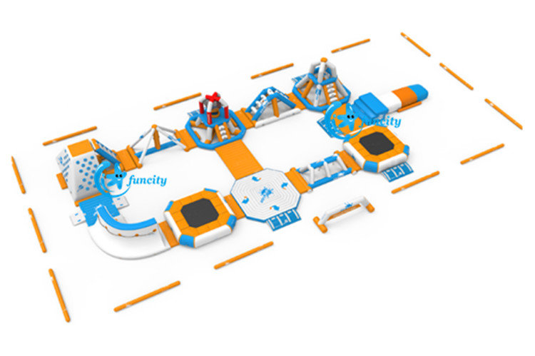 18 L x 8 W M EN15649 Durable Mini Inflatable Water Games For Water Pool