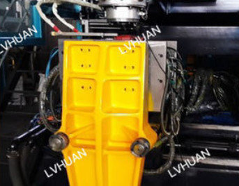 High Efficiency Double Station Blow Moulding Machine Touch Screen Control