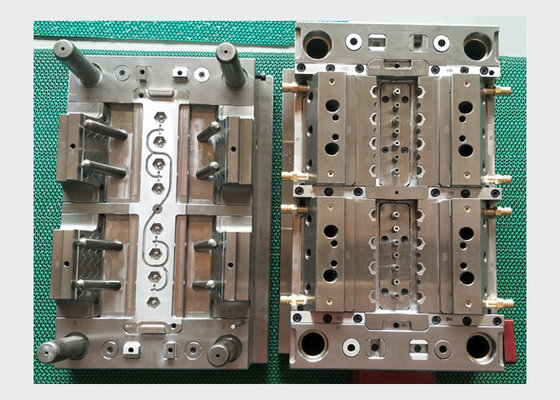 LKM HASCO DME High Precision Mold Multi Cavity Thread Injection Screw Mould