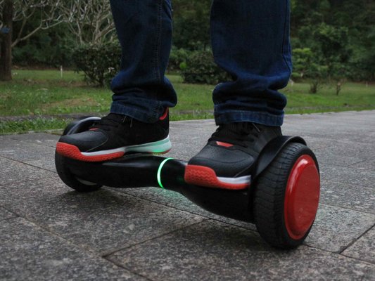 Chirldren Toys Self Balancing Electric Hoverboard Scooter Bluetooth With 2 Wheels