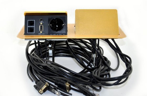 Boîte de table d'interconnexion de poids du commerce d'ordinateur avec SA/R-U/USA Oulets et port de réseau