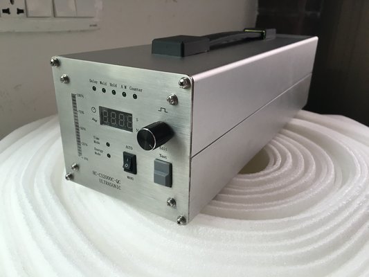 Power of 800W-4200W ultrasonic plastic welding generator From China