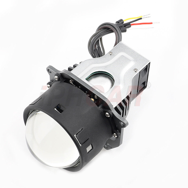 Strong light large light bulb integrated far and low beam suitable for motorcycles with long range double light cup lens