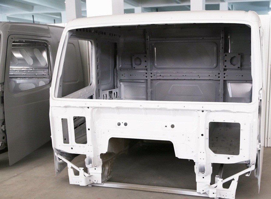 TRUCK CABIN-VOLVO FH LOW ROOF TRUCK DRIVING CABIN