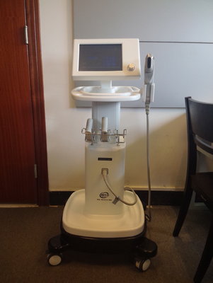 Non Invasive Ultrasond HIFU Beauty Machine For Skin Tightening FDA Approval