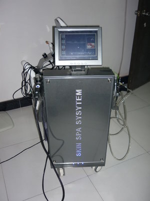 High Speed SPA5.0 Hydro Dermabrasion Machine With BIO Microcurrent Derma Roller