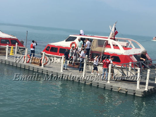Plastic pontoon floating marina
