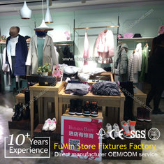 China nethermost price clothes hanging display stand supplier