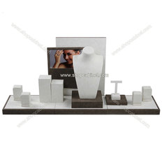 China New style new products acrylic jewelry display props supplier