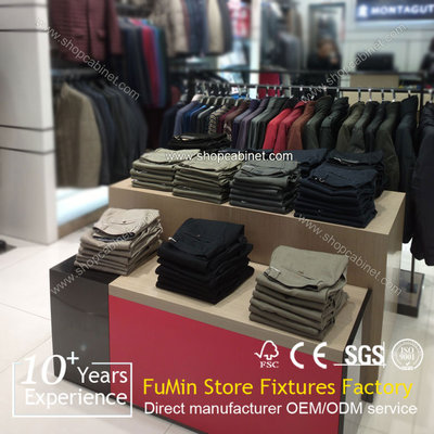 2015 Customized Metal Free standing display clothes hanging racks supplier